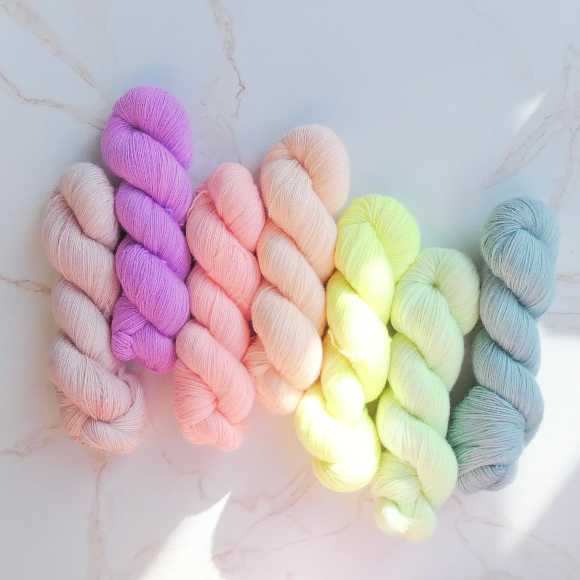 The Wandering Flock / Brooklyn knitwear studio and hand dyed yarns